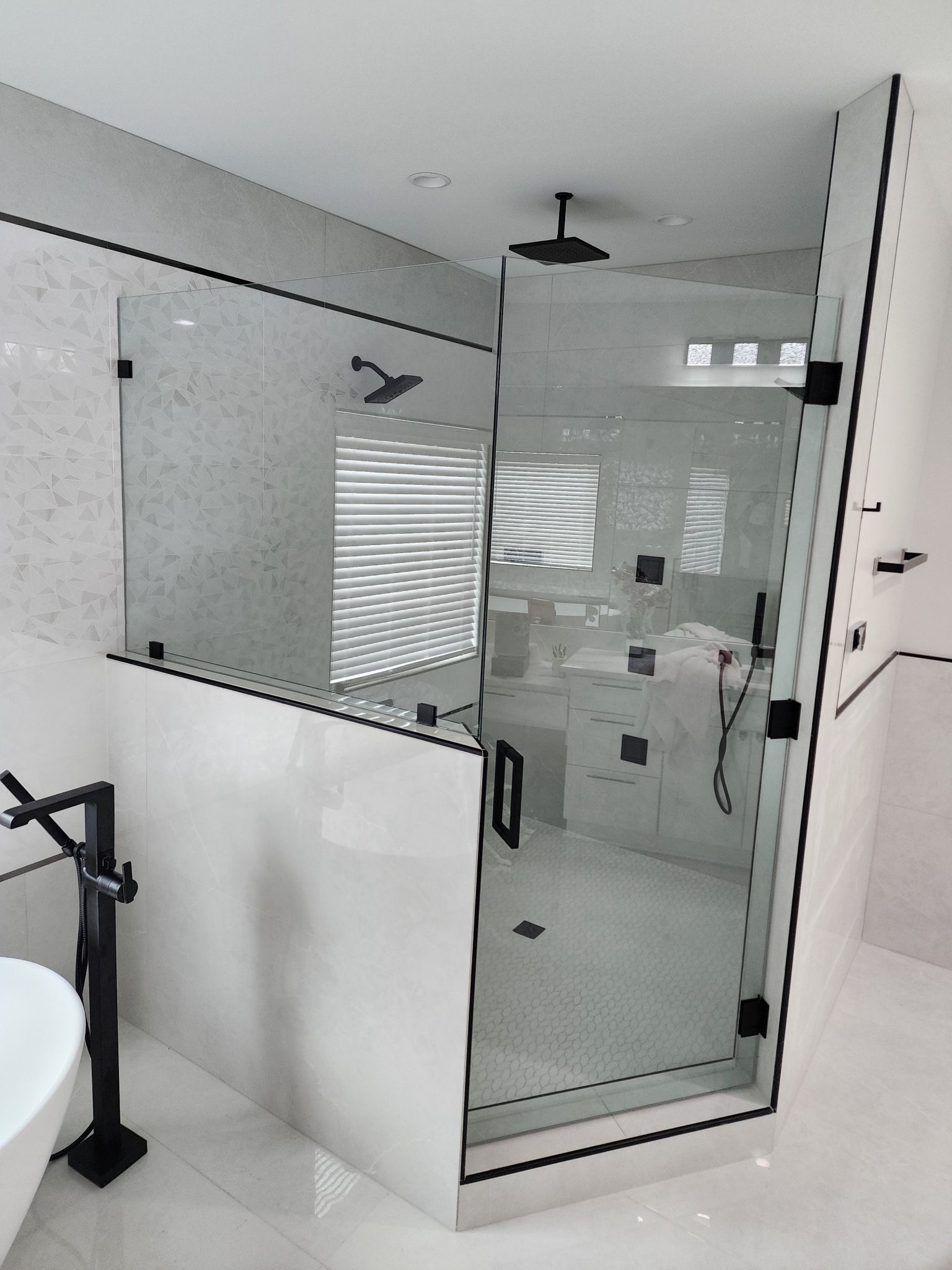 1st Choice Glass LLC – Northwest Florida's Custom Glass Experts